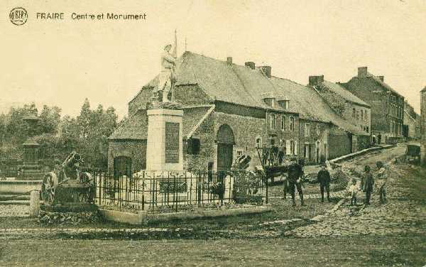 Fraire - Monument aux morts des deux guerres